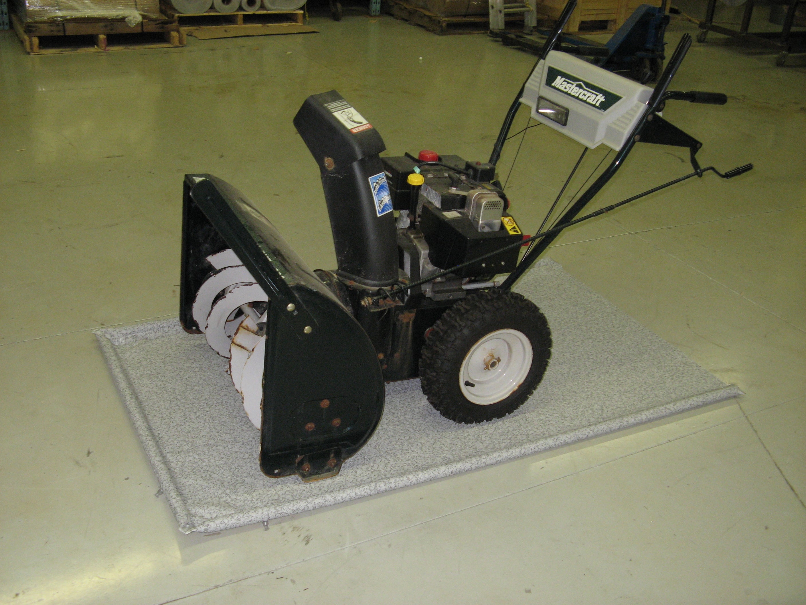 Garage Floor Mats, Rink Liners, Pond Liners, Ground Covers, Car Mats ...